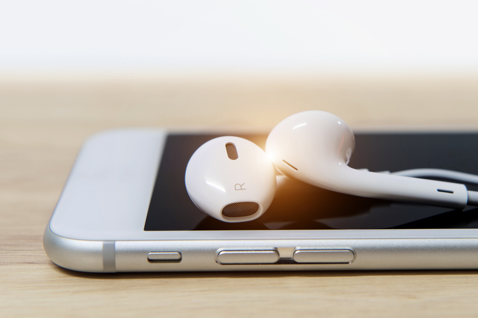 5 Different Signs You Need a New Phone - NewTechyTips